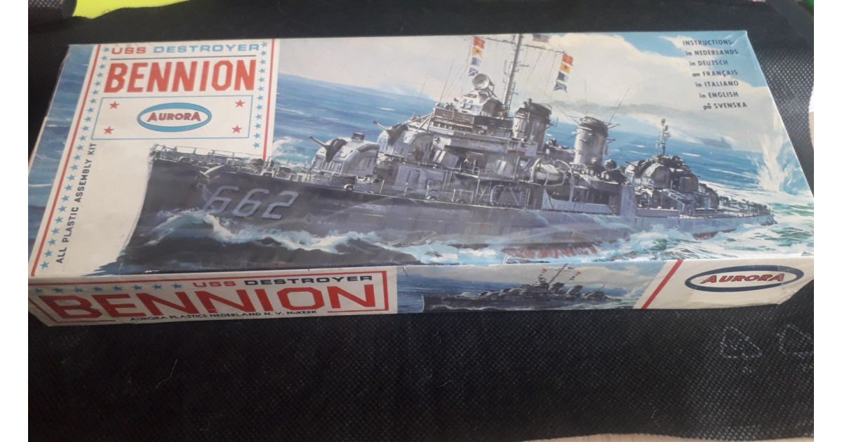 AURORA 1/600 704 BENNION USS DESTROYER. Googlen mukaan vuodelta 1958 ...