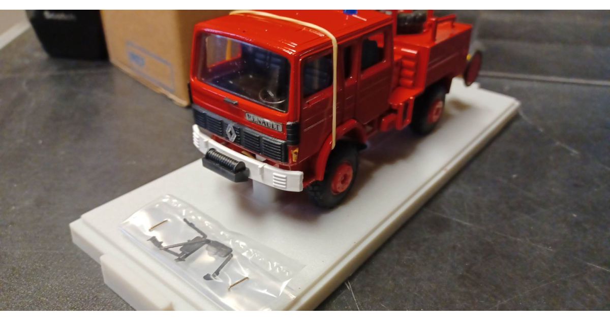 Renault 85.150 4*4 Sairep CCF Bmpm Resin car model Limited. Paloauto ...